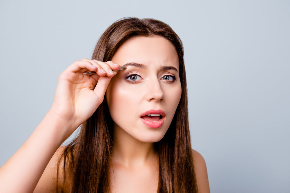 How to Grow Back Over Plucked Eyebrows | PONi Cosmetics – PONi Cosmetics